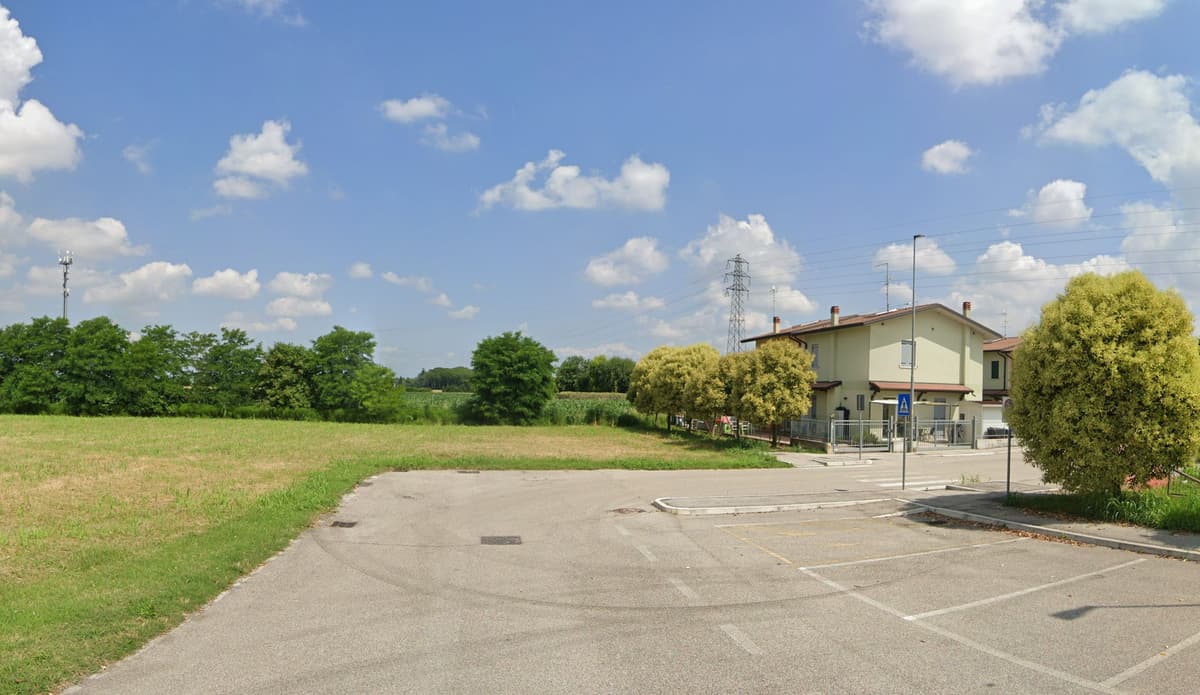 Which AI-supported geolocation verification tool works best?